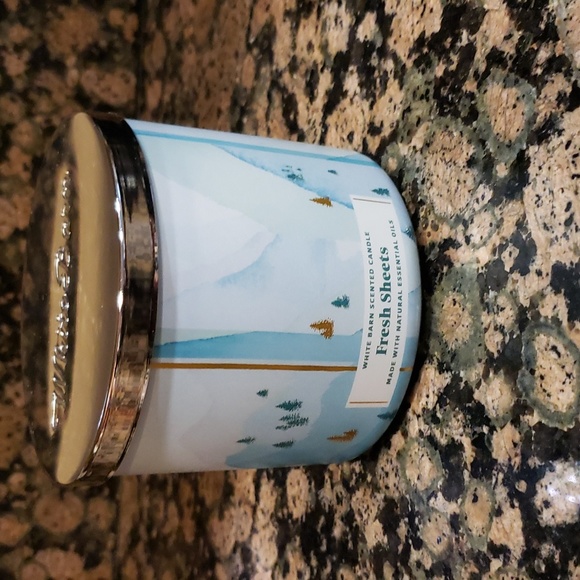 White Barn | Accents | White Barn Fresh Sheets Scented 3 Wick Candle ...